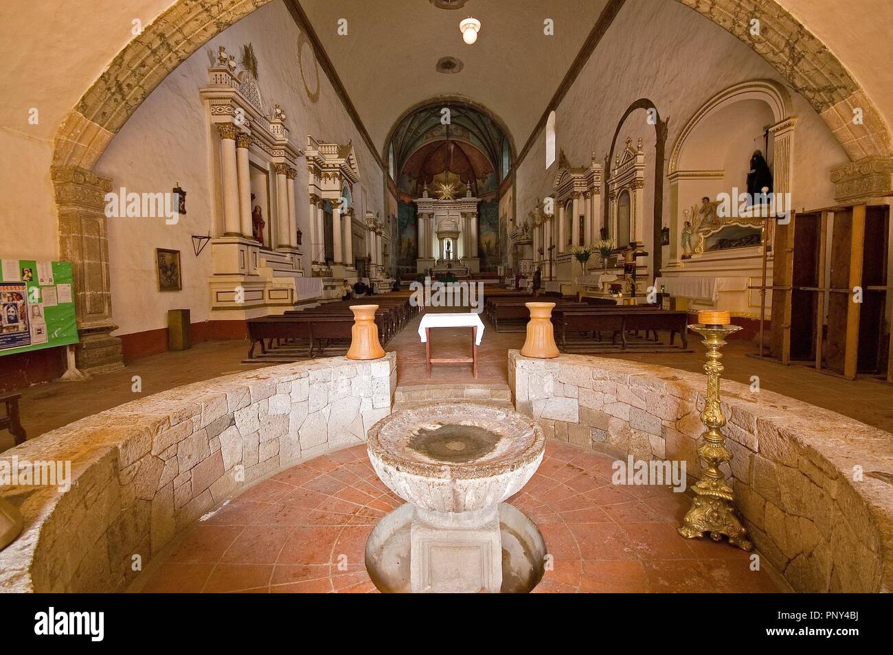 Interior de la iglesia. Convento dominico de la Natividad(s.XVI ...