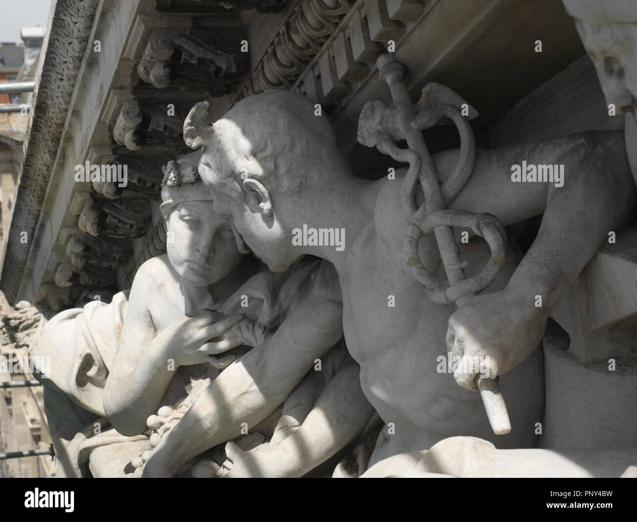 SCULPTURES OF THE FACADE OF THE NATIONAL LIBRARY Stock Photo - Alamy