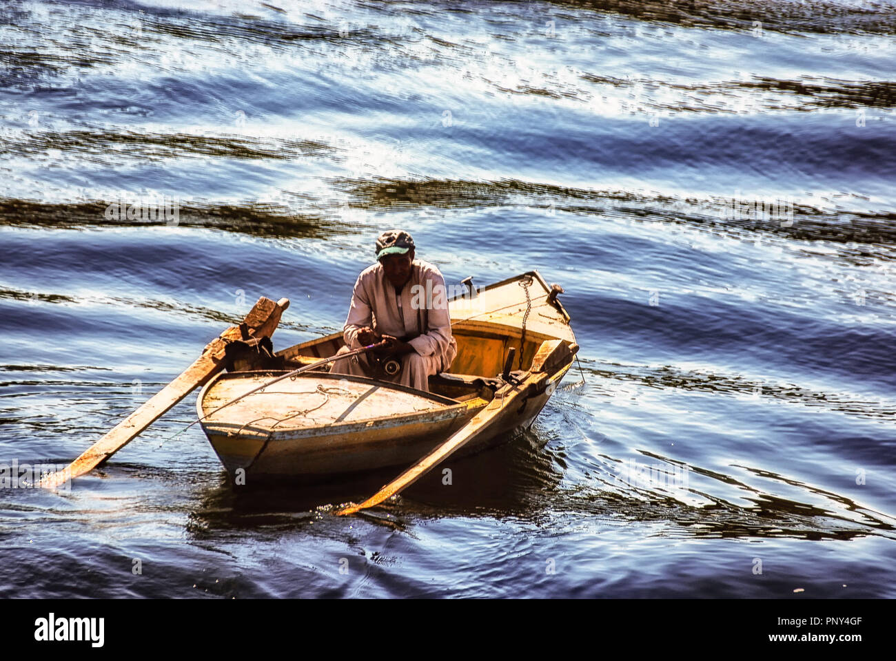 Ancient egypt fishing hi-res stock photography and images - Alamy