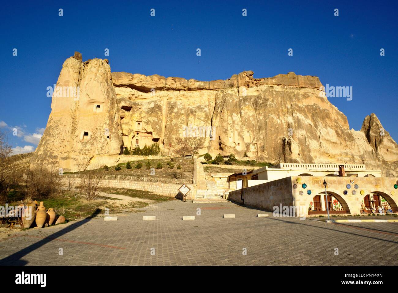 Iglesia de asia hi-res stock photography and images - Alamy