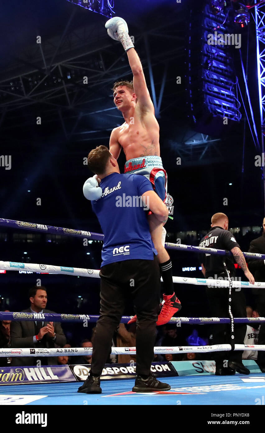 Luke Campbell celebrates at Wembley Stadium, London Stock Photo - Alamy