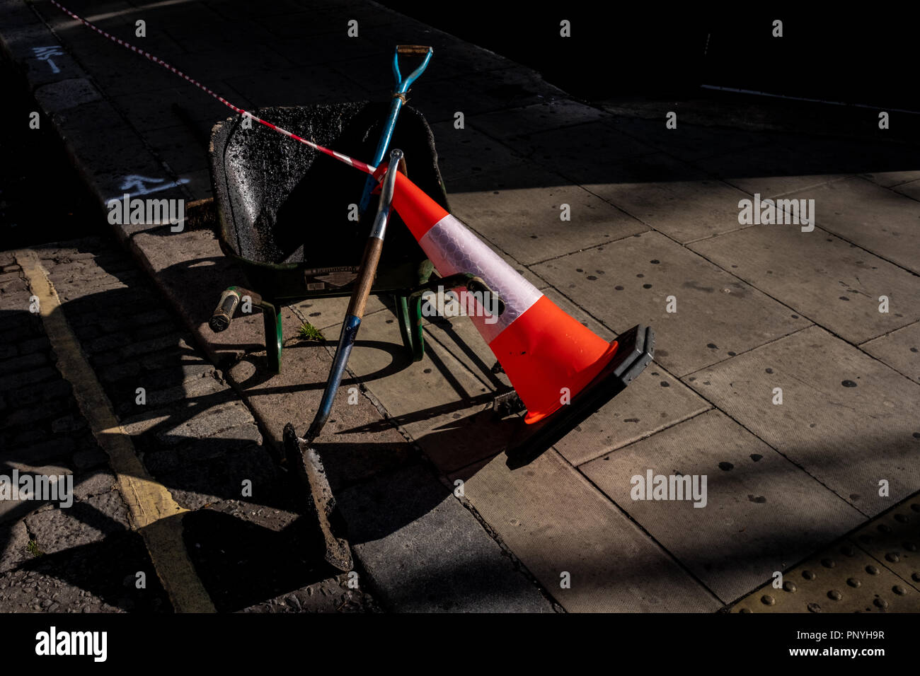 Sun on the left hi-res stock photography and images - Alamy