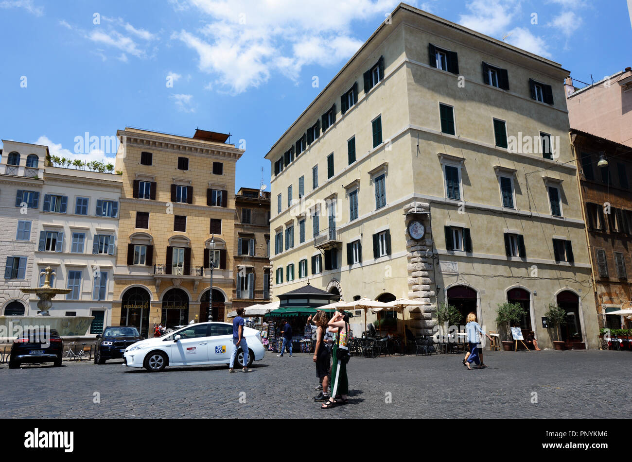 Caffe roma hi-res stock photography and images - Alamy