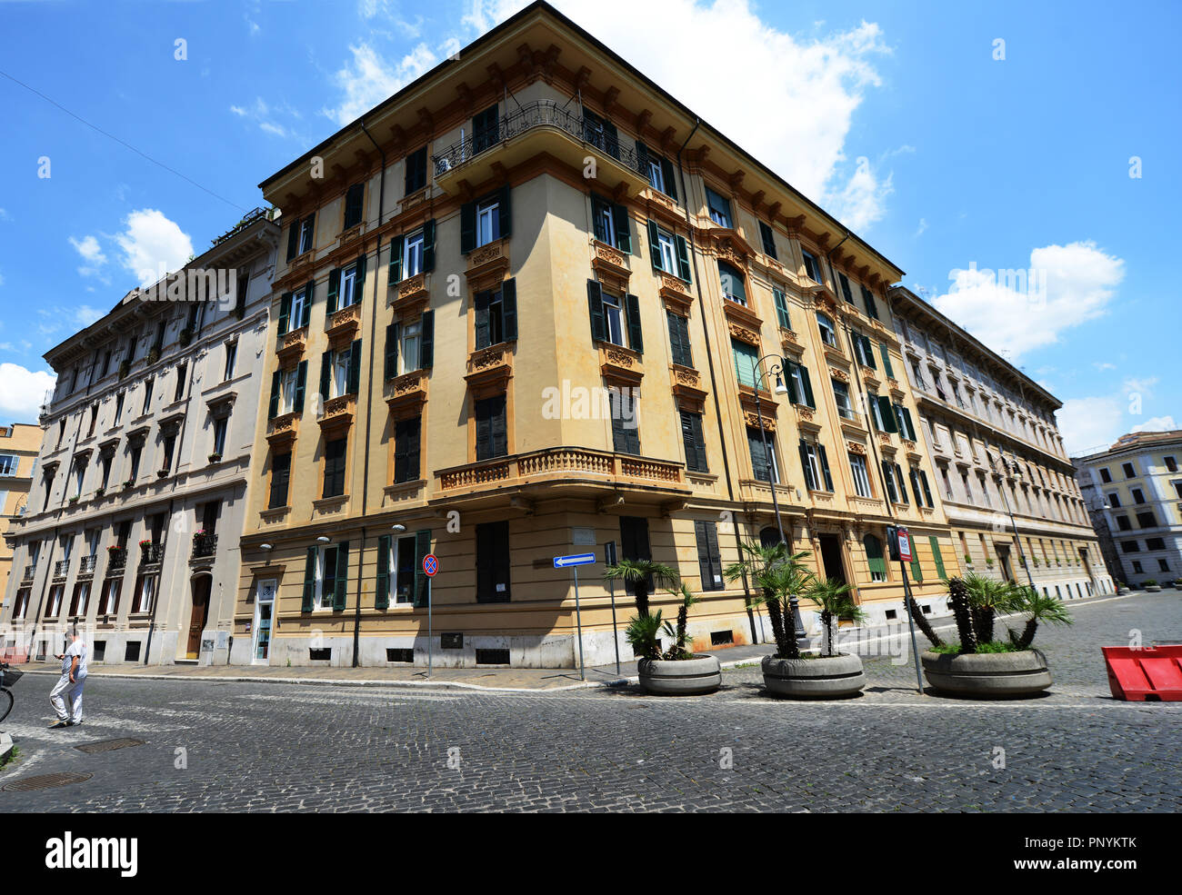 Kiryat Sefer in the Jewish quarter in Rome Stock Photo - Alamy