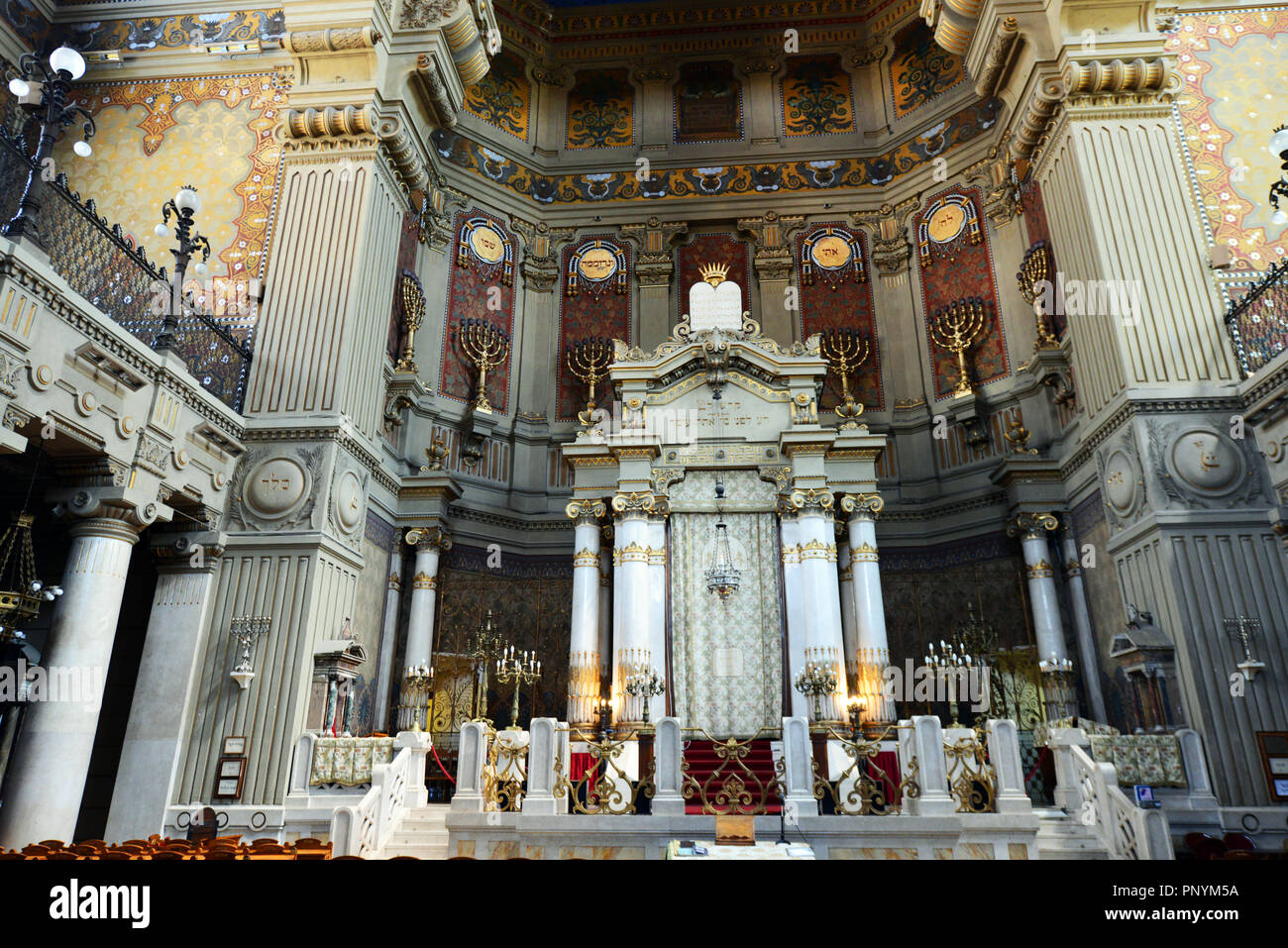 Synagogue rome interior hi-res stock photography and images - Alamy
