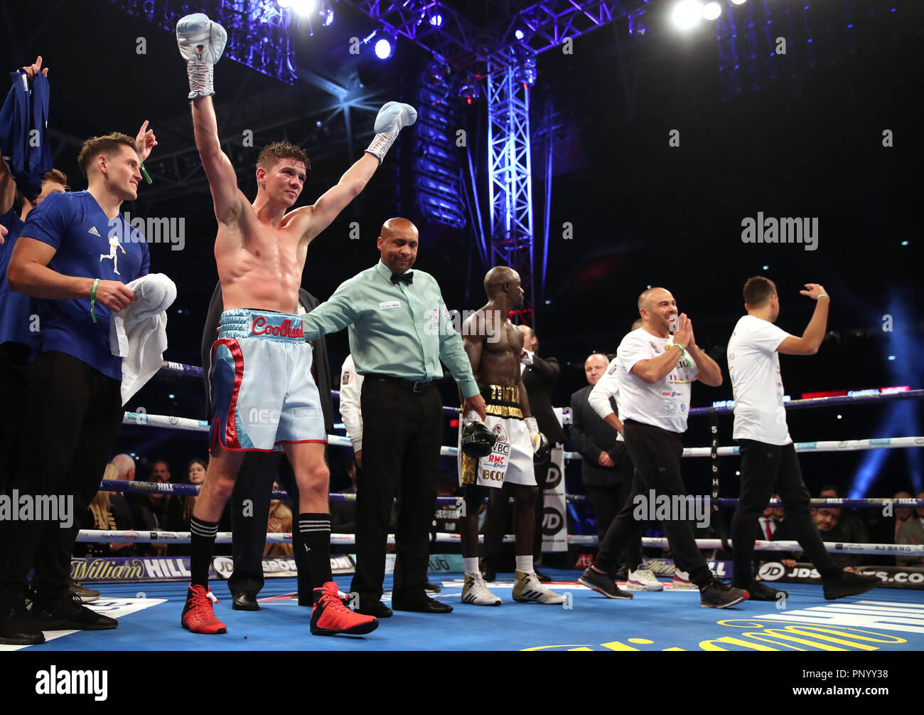 Luke Campbell celebrates victory by unanimous decision, at Wembley ...