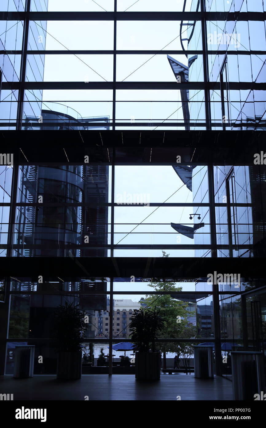 Nomura london office hi-res stock photography and images - Alamy