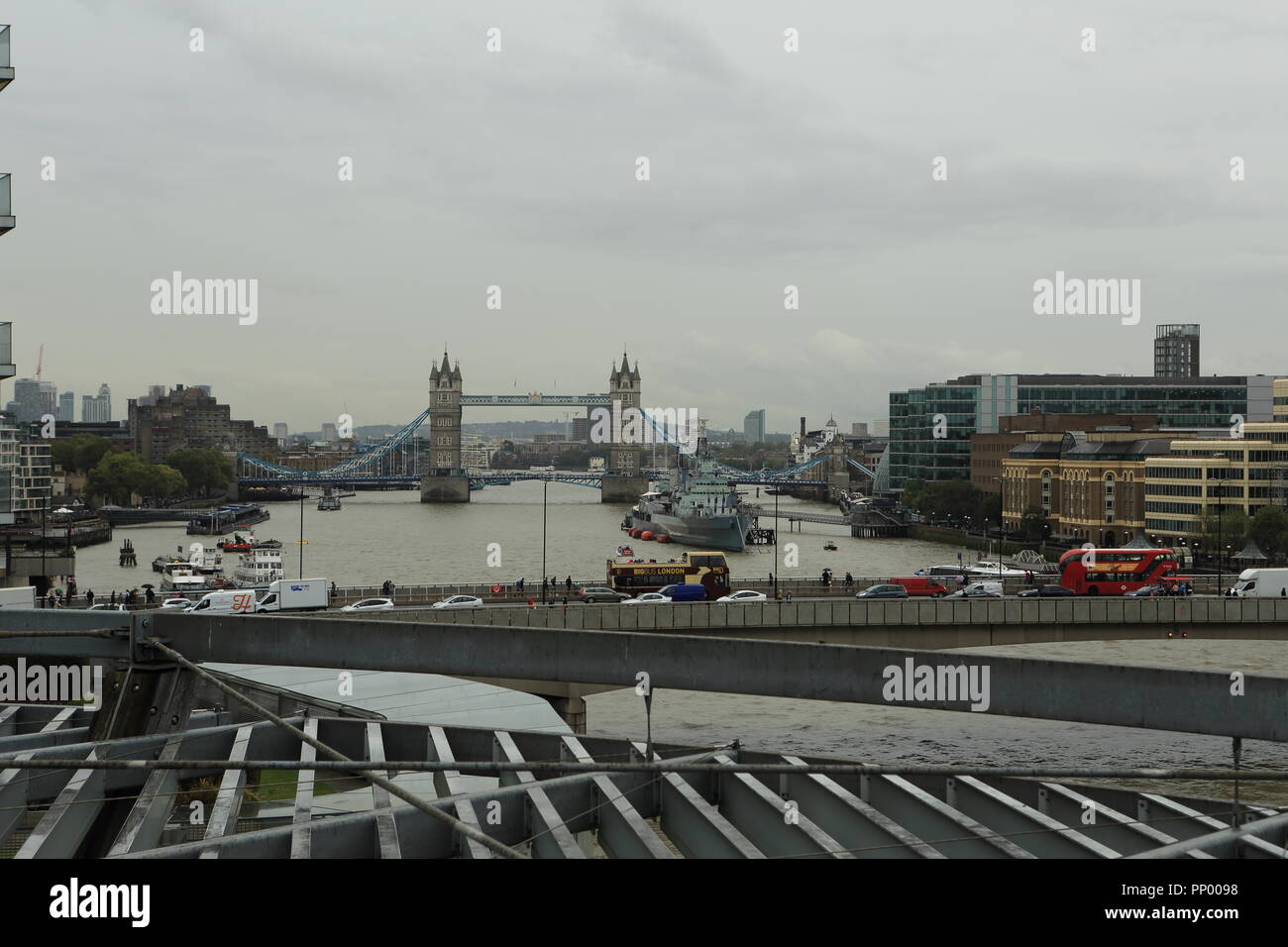 Nomura london office hi-res stock photography and images - Alamy
