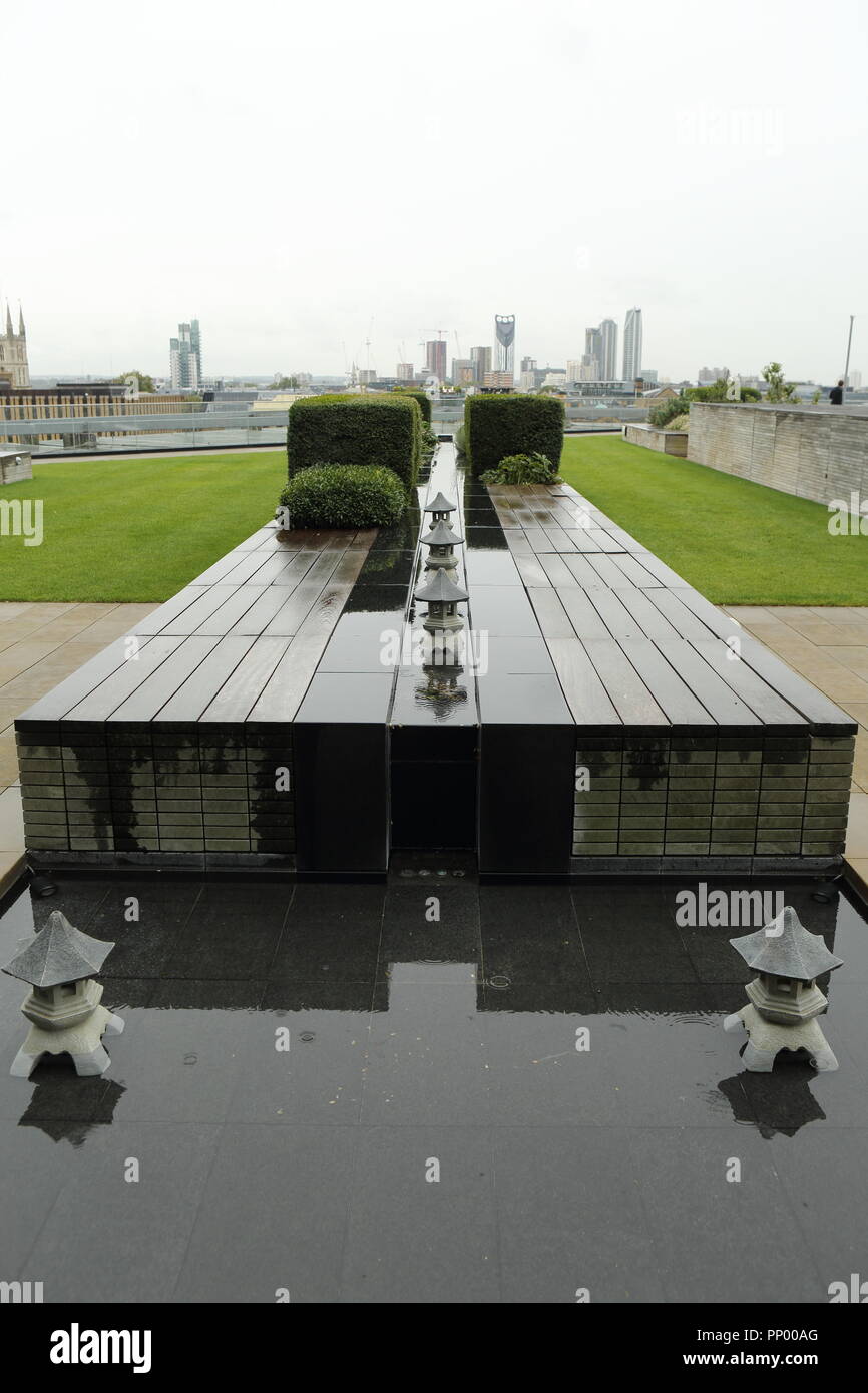 Nomura london office hi-res stock photography and images - Alamy