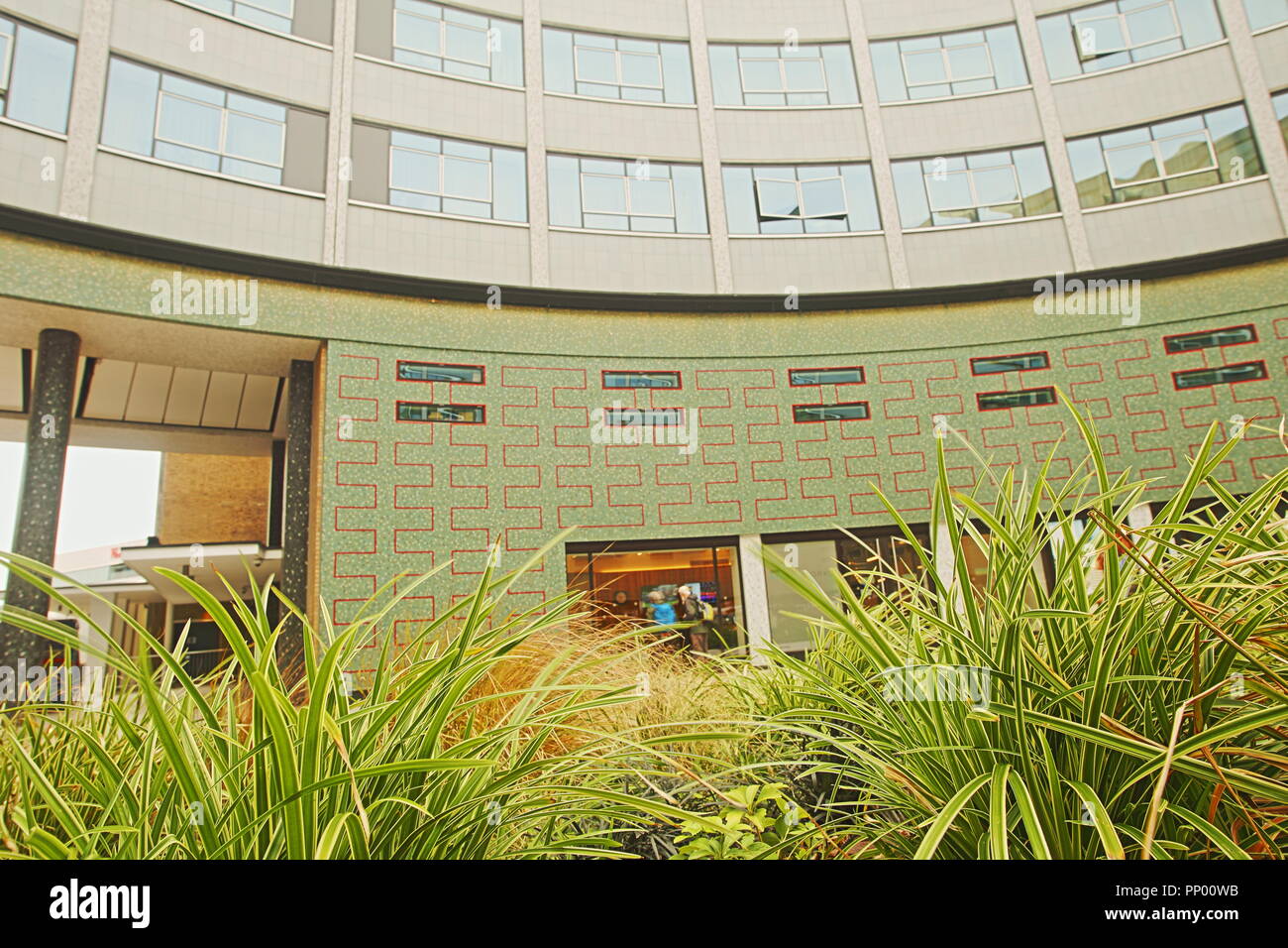 Bbc studio white city hi-res stock photography and images - Alamy