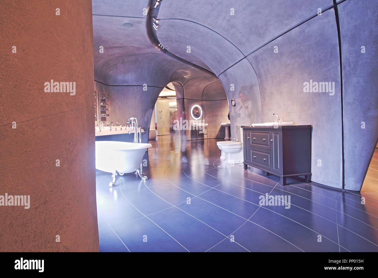 Roca london gallery hi-res stock photography and images - Alamy