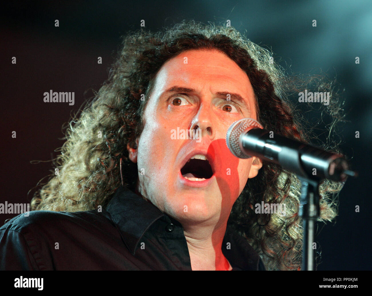 Pop music satirist Weird Al Yankovic performs in concert at the Pompano ...