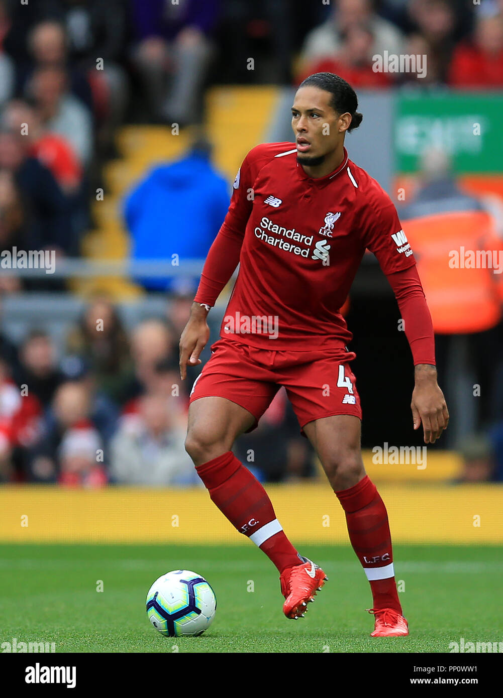 Virgil van dijk hi-res stock photography and images - Alamy