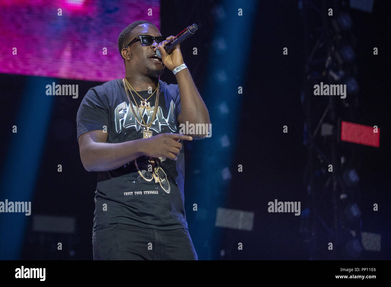 Davido at o2 arena hi-res stock photography and images - Alamy