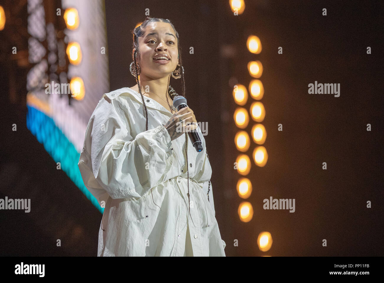 Ella bennett hi-res stock photography and images - Alamy