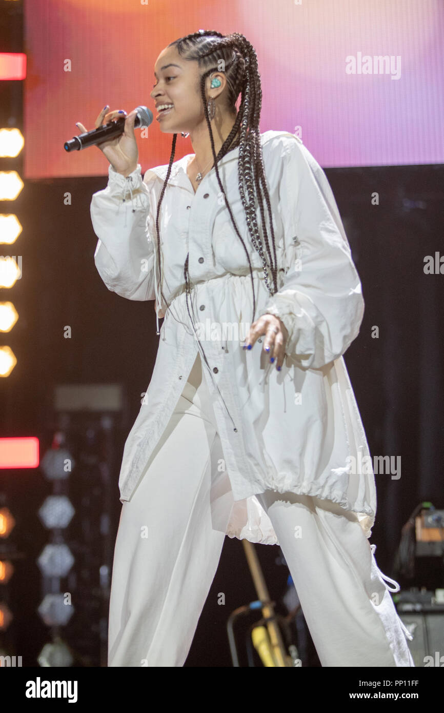 Ella bennett hi-res stock photography and images - Alamy