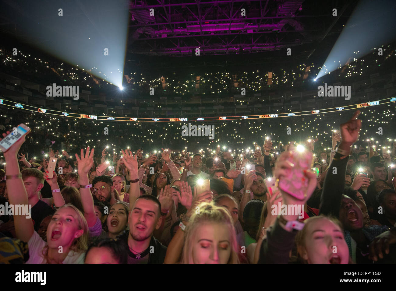 Davido at o2 arena hi-res stock photography and images - Alamy
