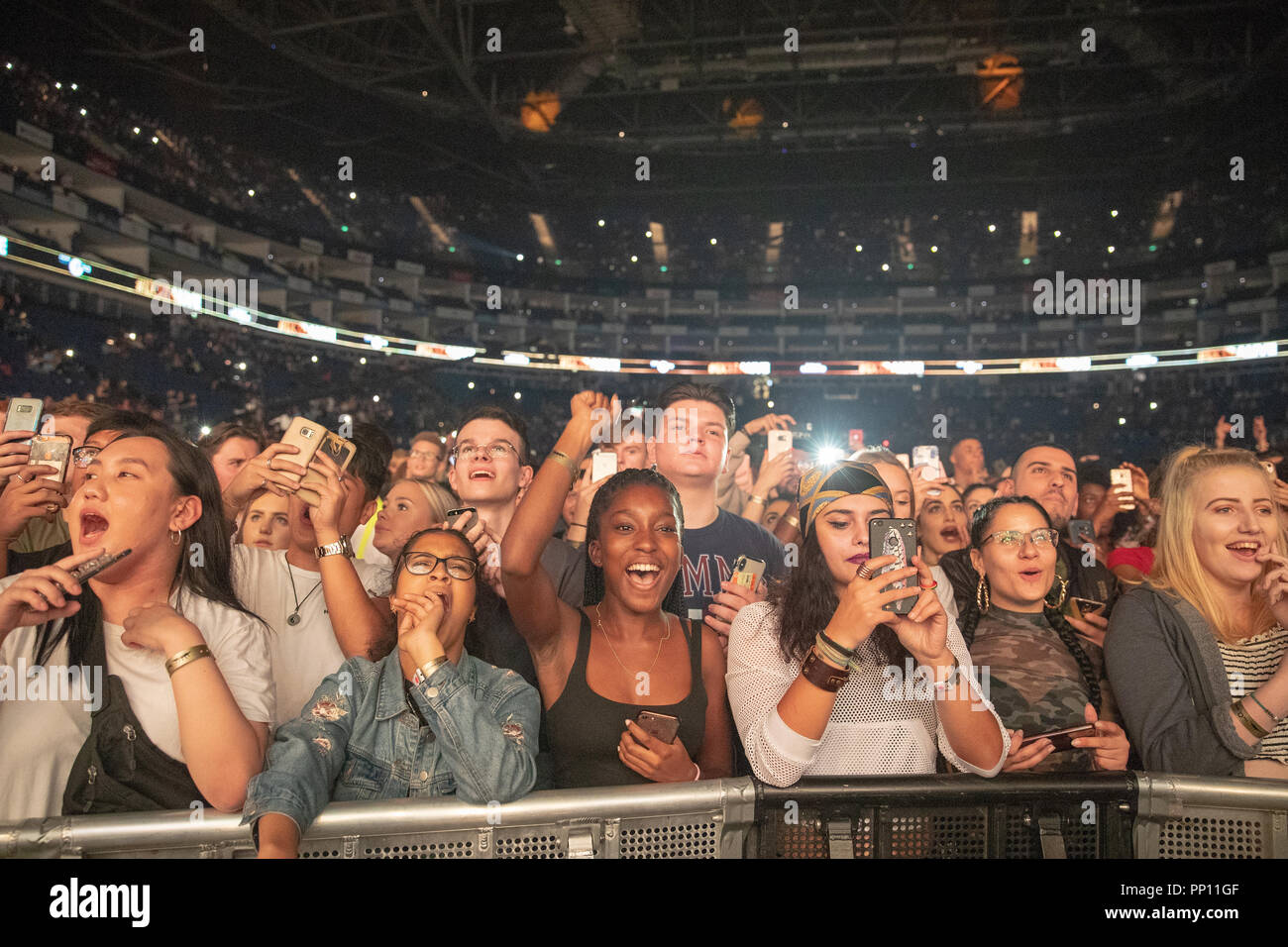 Davido at o2 arena hi-res stock photography and images - Alamy