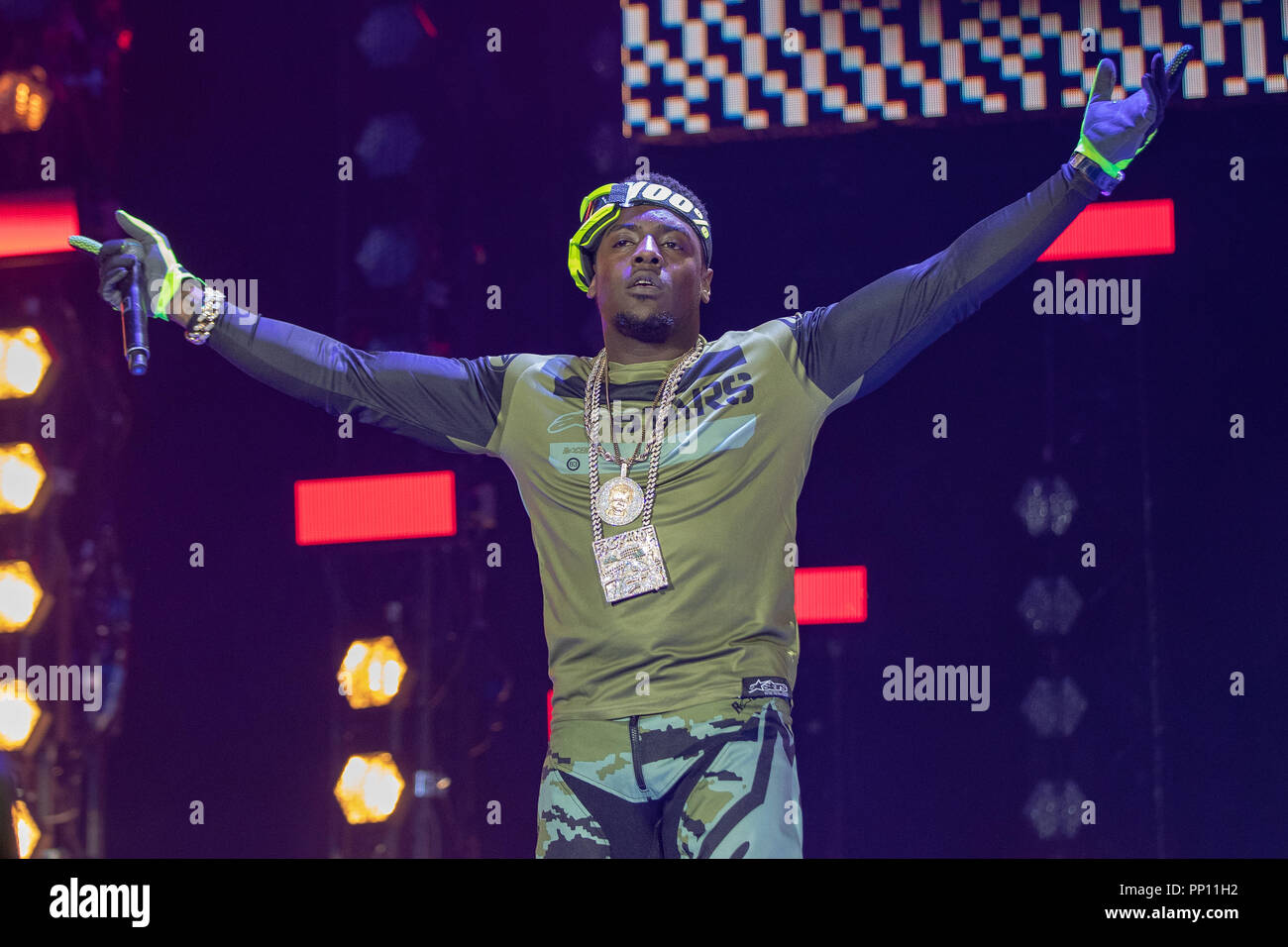 Davido At O2 Arena High Resolution Stock Photography and Images - Alamy