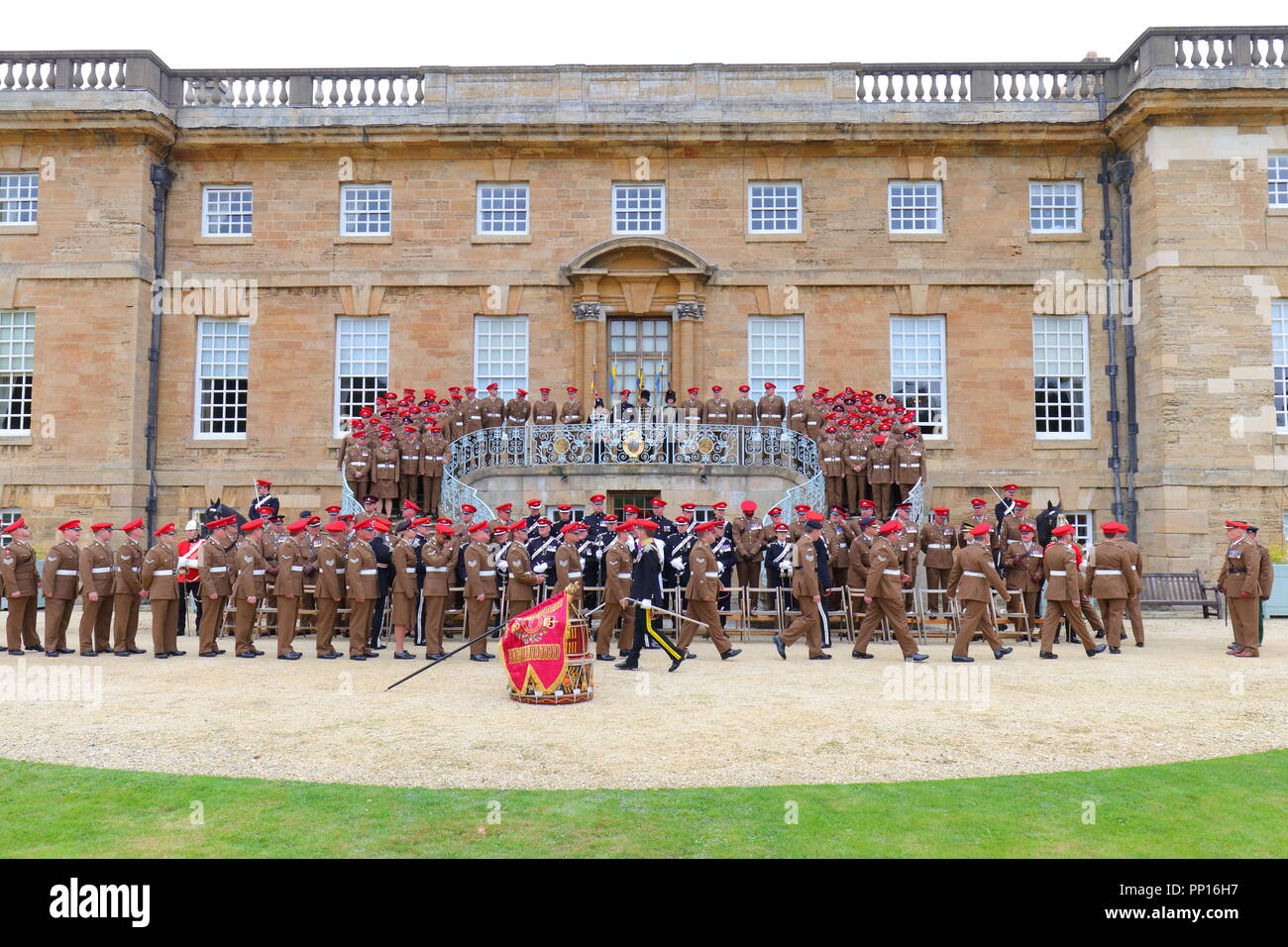 Queens own yeomanry hi-res stock photography and images - Alamy