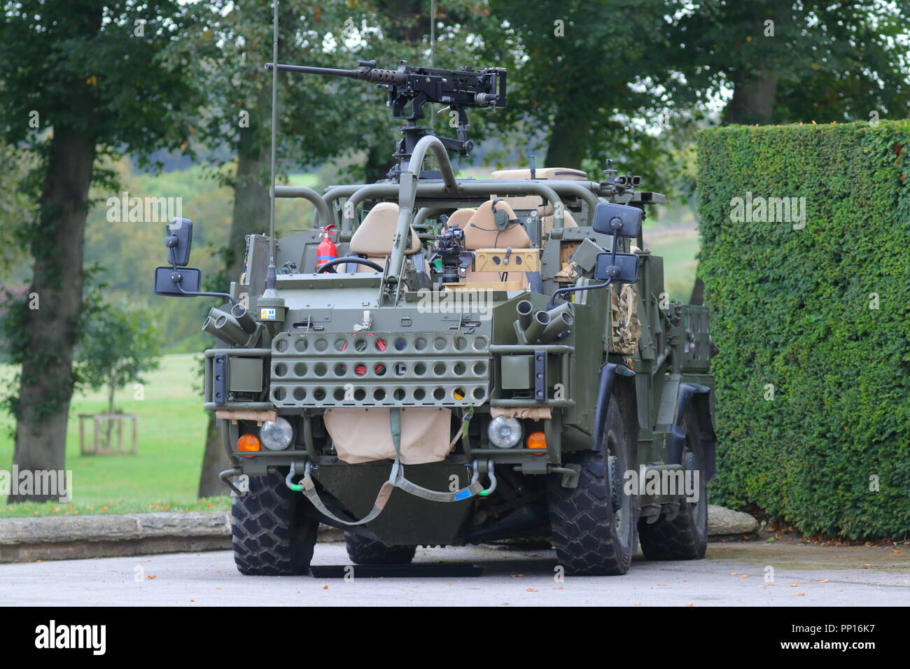 Gun mounted military vehicles hi-res stock photography and images - Alamy