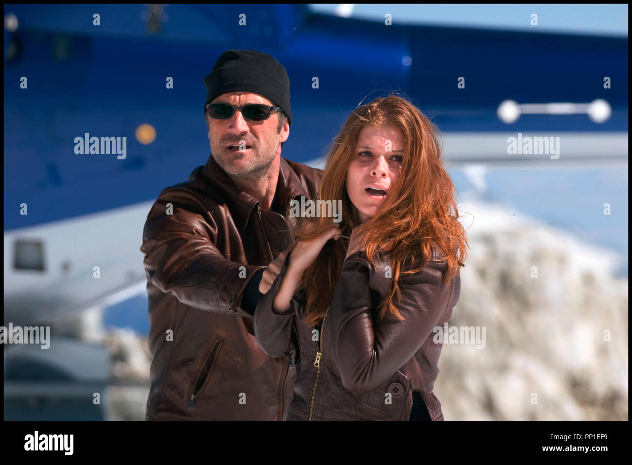 Kate Mara Shooter 2007 Stock Photos & Kate Mara Shooter 2007 Stock ...