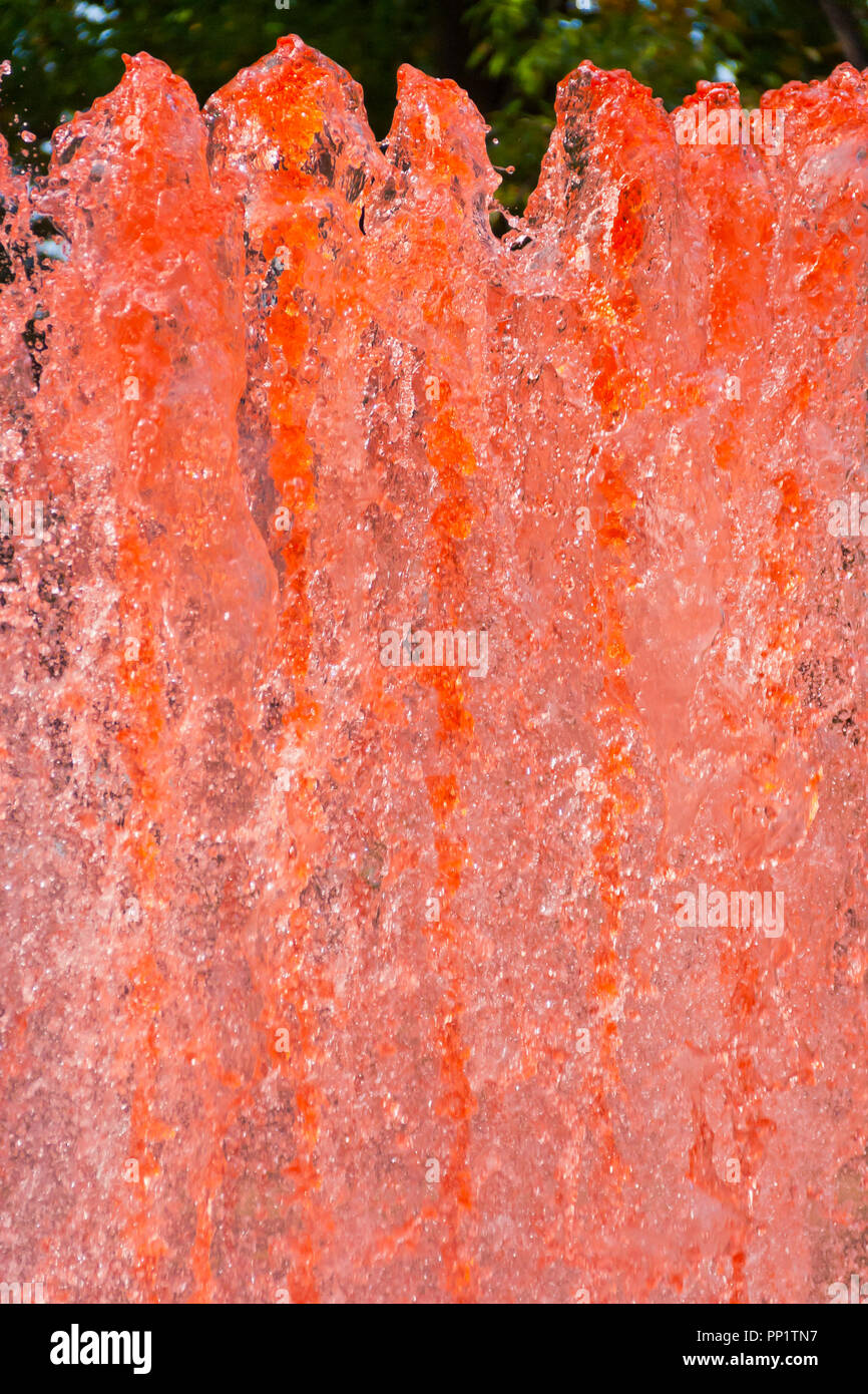 Fountain gushing water hi-res stock photography and images - Alamy