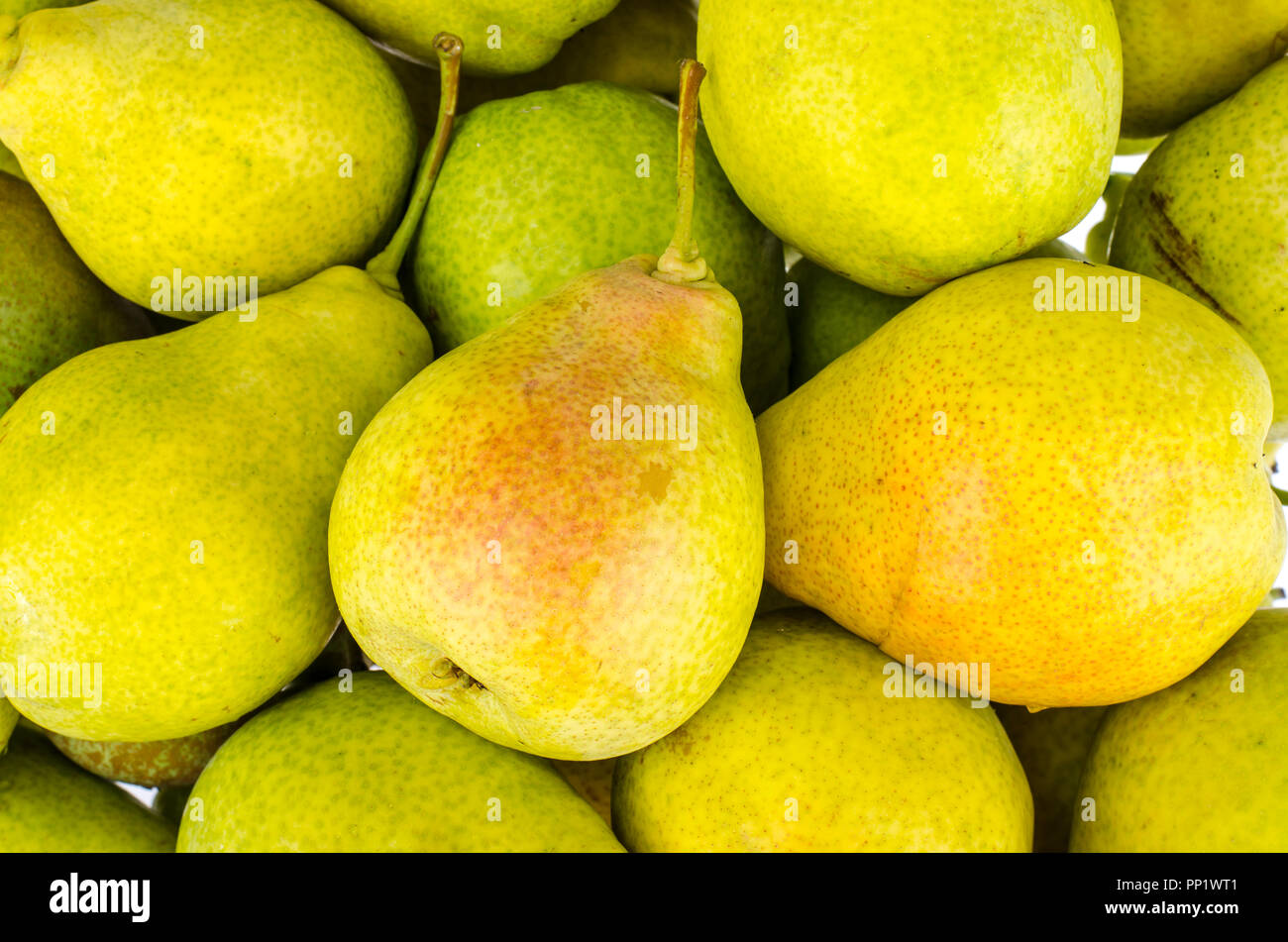 Fruit background of ripe yellow pears Stock Photo - Alamy