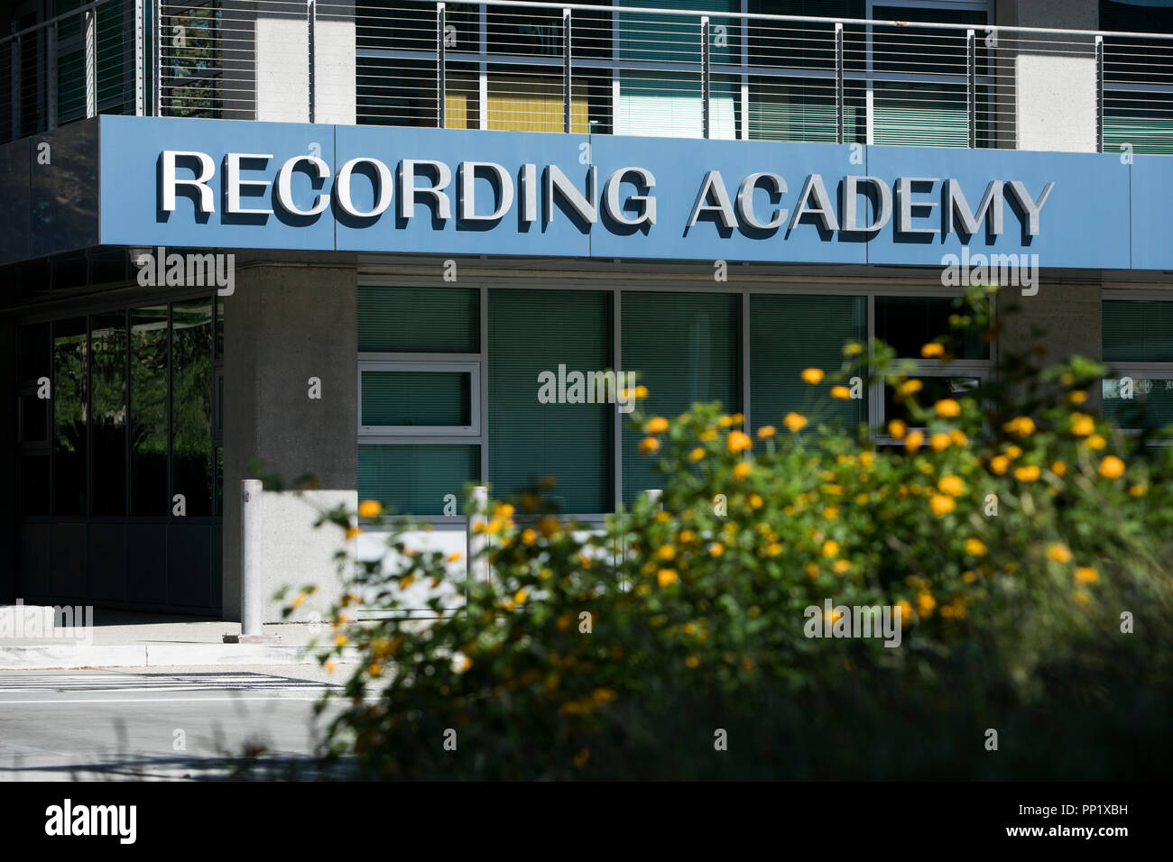 The recording academy headquarters hi-res stock photography and images ...