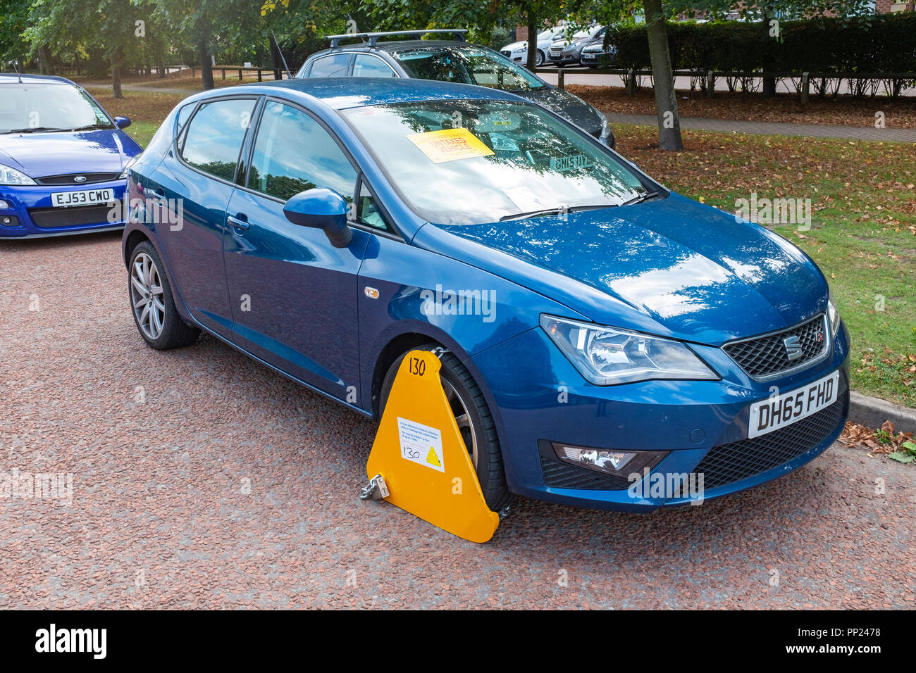 Untaxed vehicle dvla sticker hi-res stock photography and images - Alamy