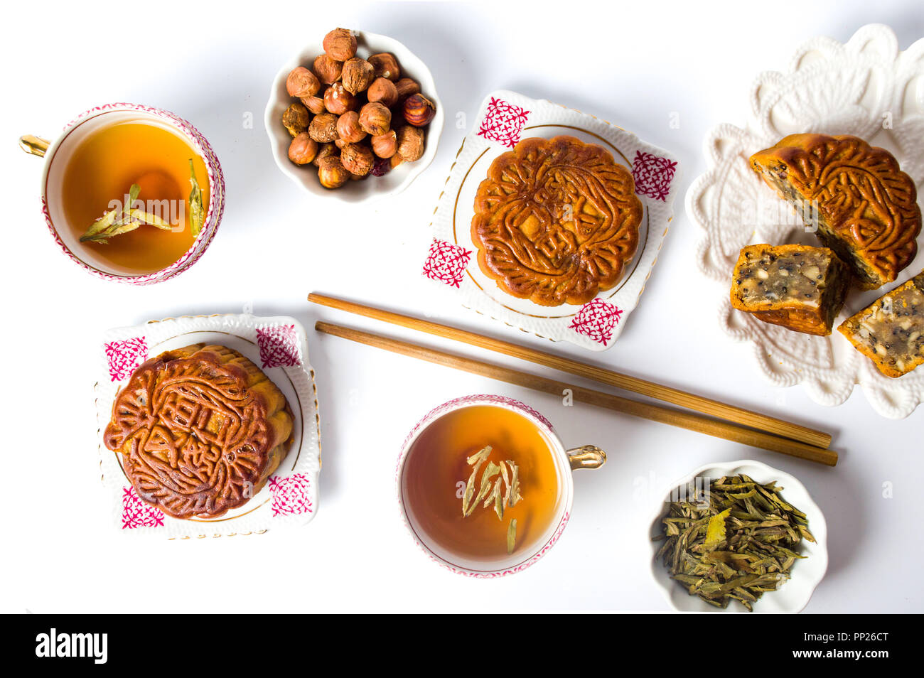 Mooncake hi-res stock photography and images - Alamy