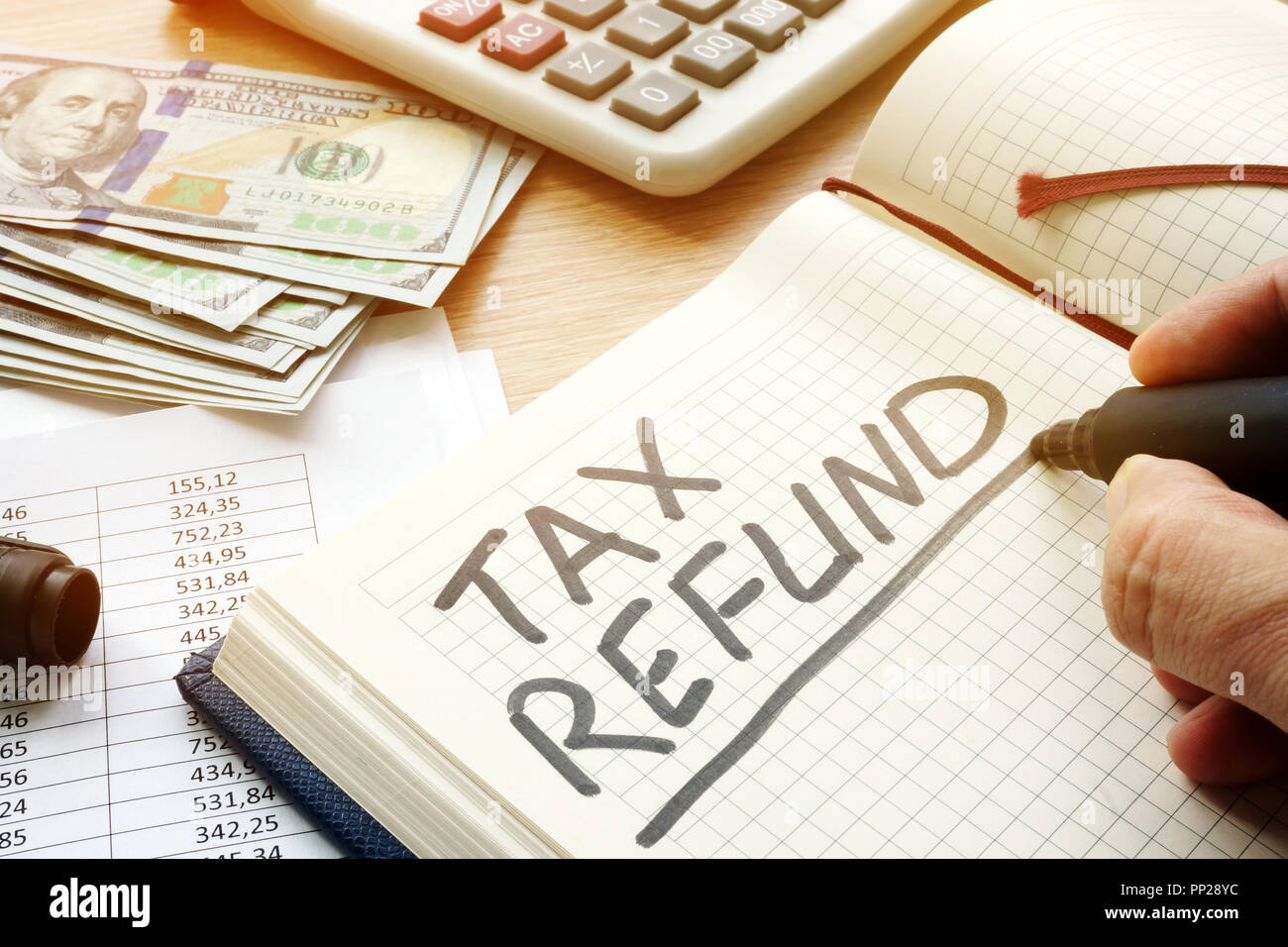 Money refund hi-res stock photography and images - Alamy