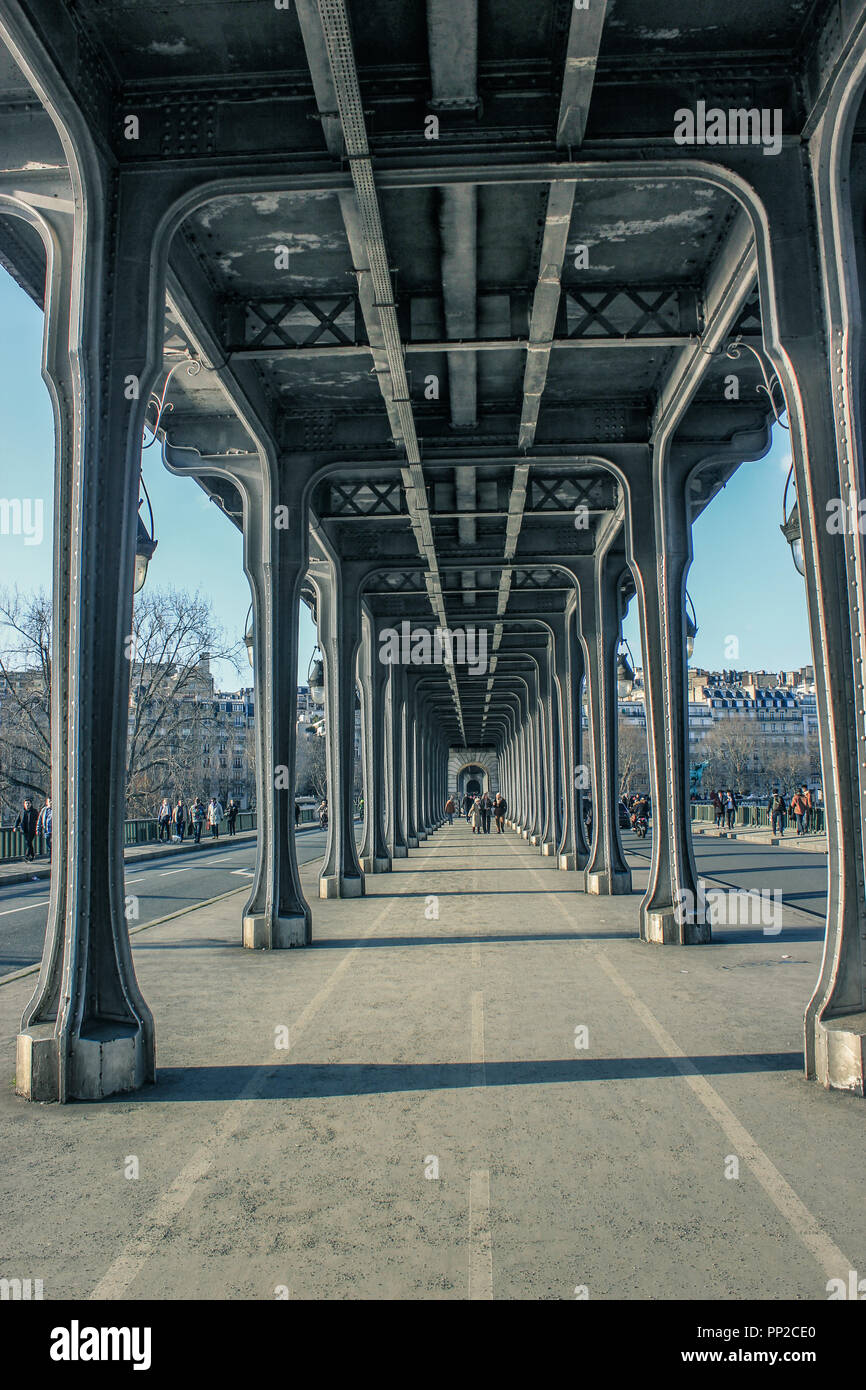 Inception bridge hi-res stock photography and images - Alamy