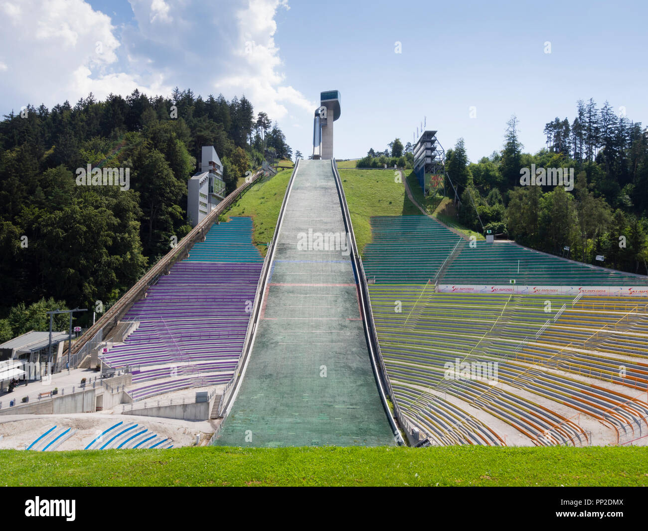 Innsbruck Ski Jump Stock Photos & Innsbruck Ski Jump Stock Images - Alamy