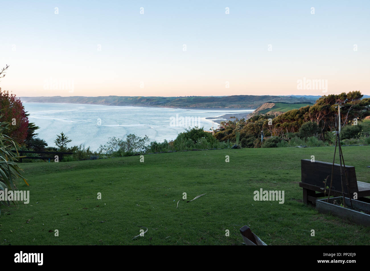 Ngarunui ocean beach hi-res stock photography and images - Alamy