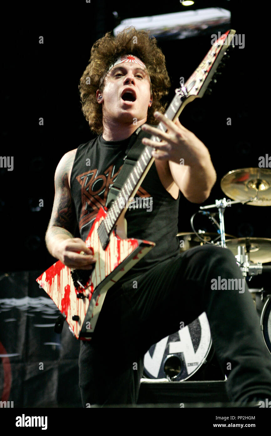 Dan Jacobs with Atreyu performs in concert at the Sound Advice ...