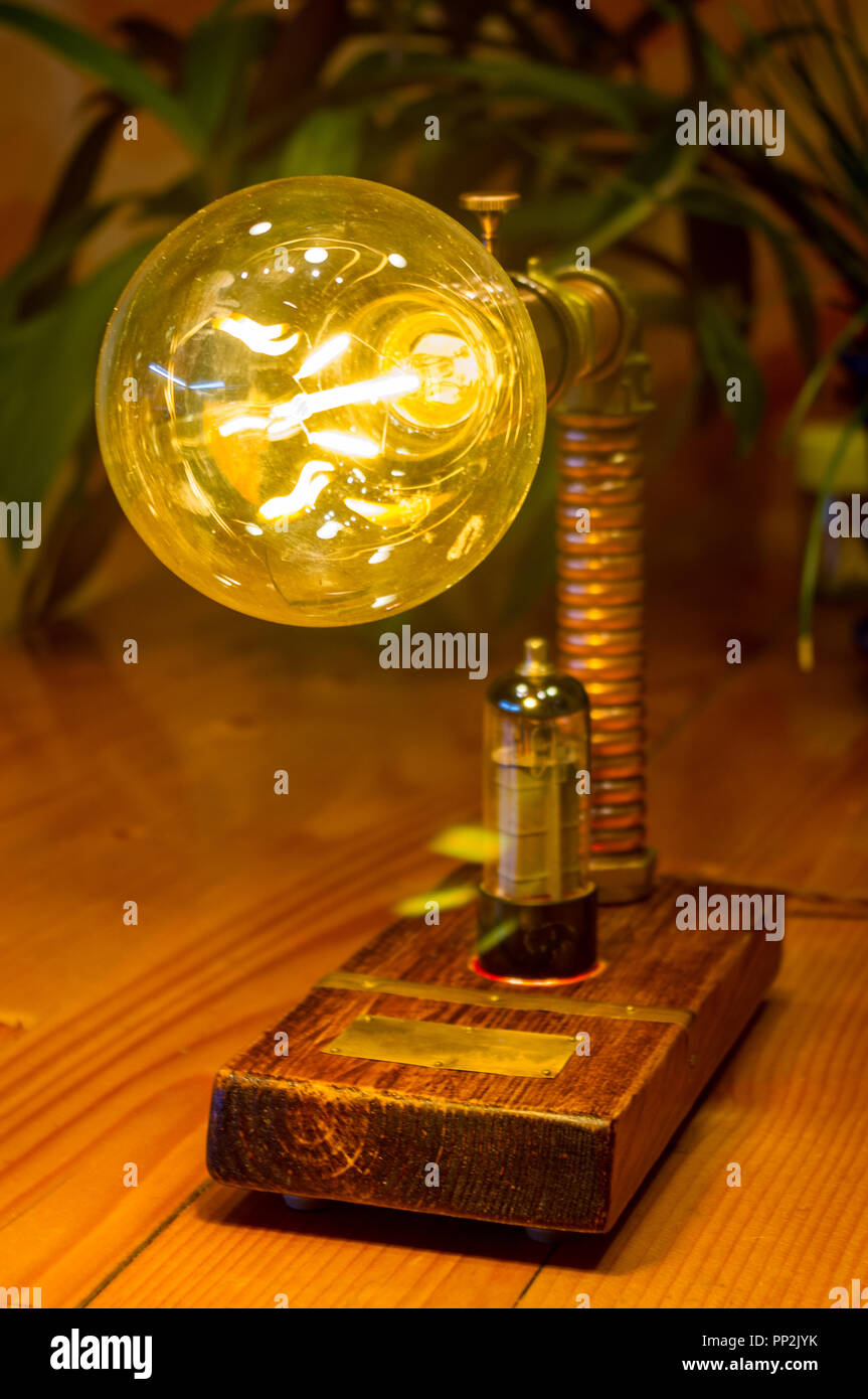 Light fixture handmade in vintage style, wooden case and radio tube ...