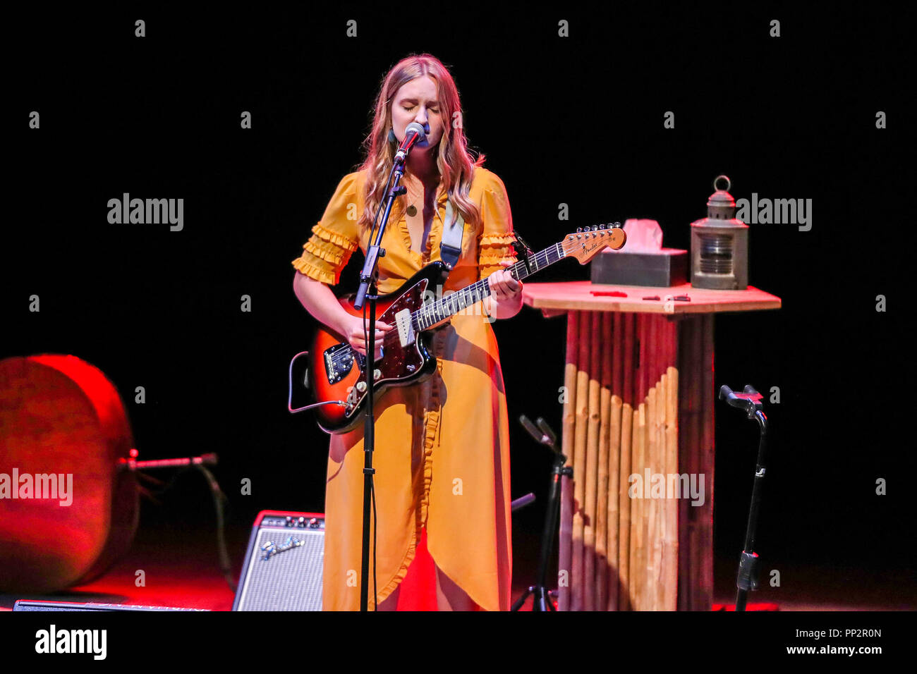 Madison young artist hi-res stock photography and images - Alamy