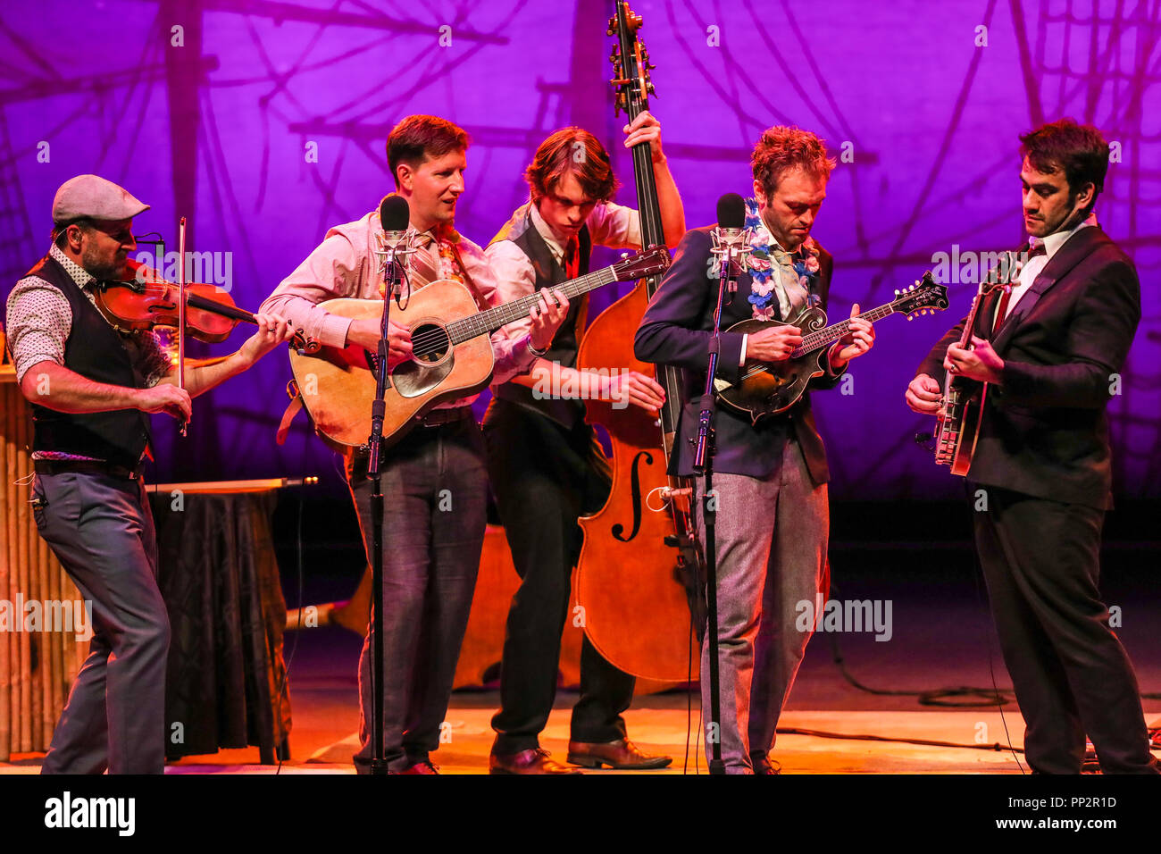 Punch brothers band hi-res stock photography and images - Alamy