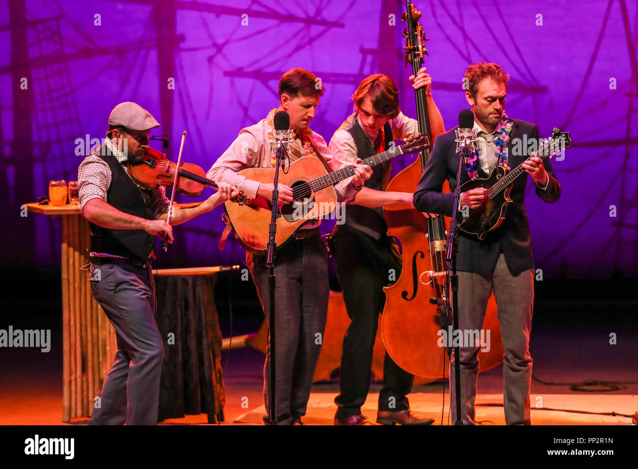 Punch brothers band hi-res stock photography and images - Alamy