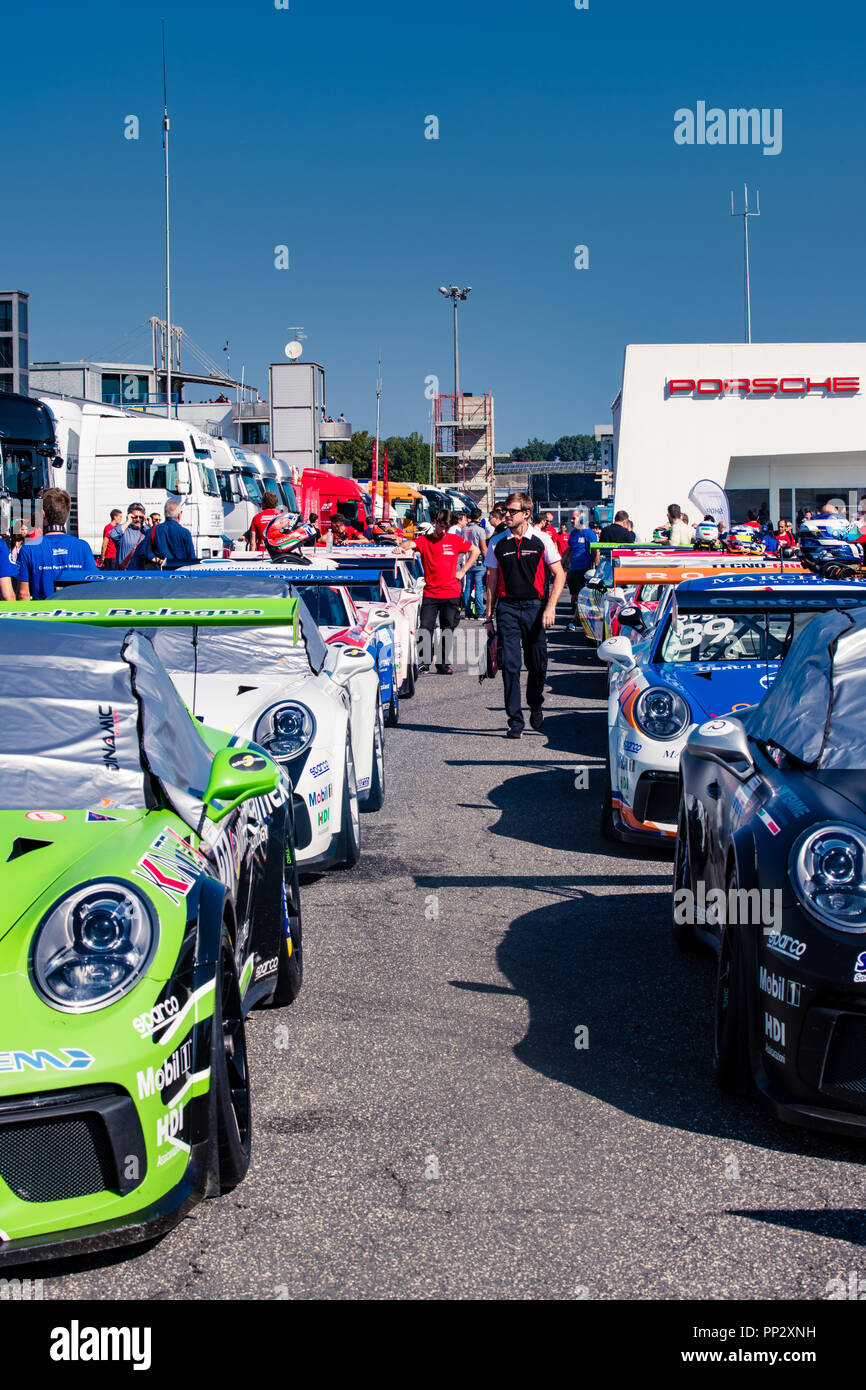 Paddock racing hi-res stock photography and images - Alamy