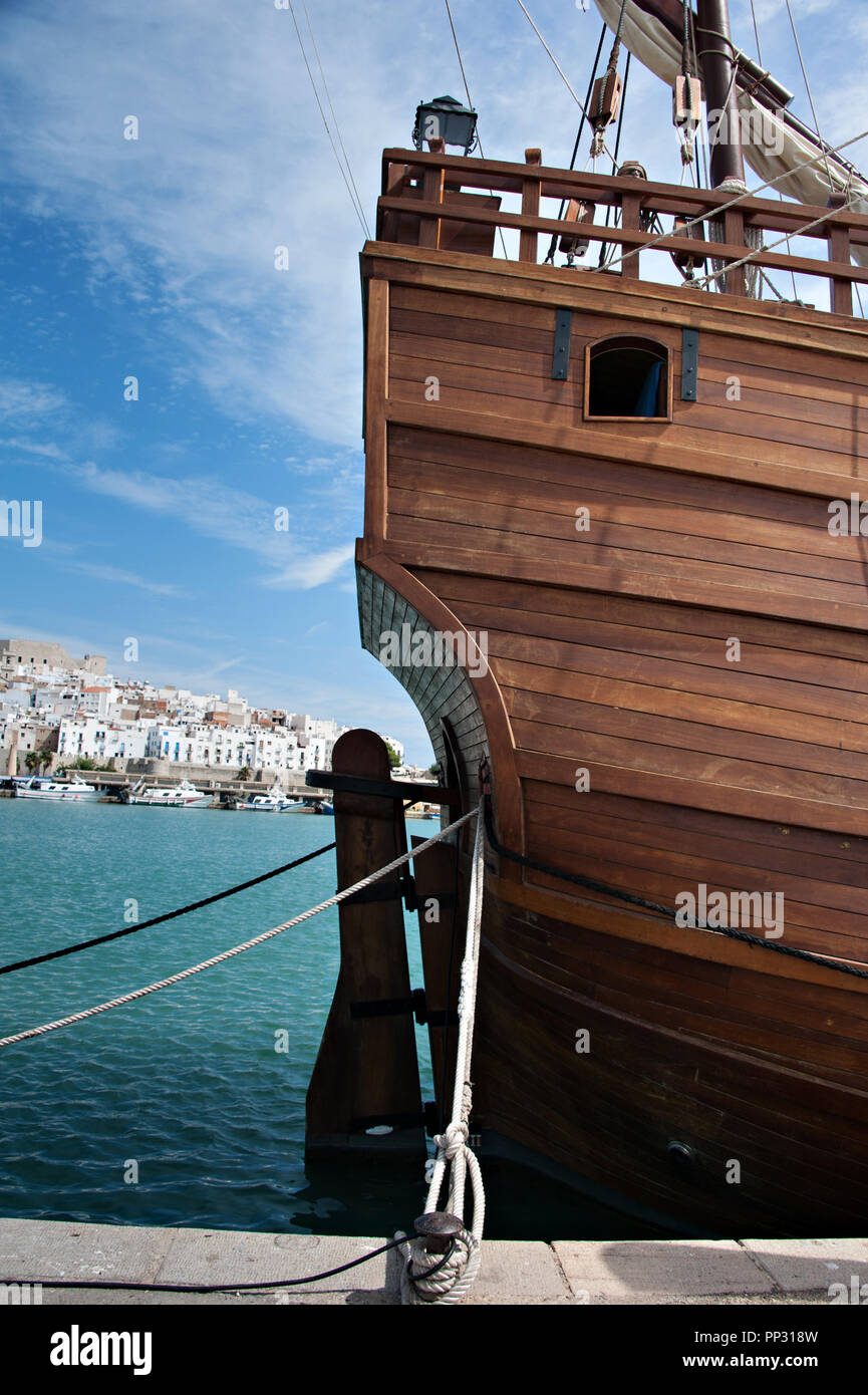 Replica Galleon Ship Stock Photos & Replica Galleon Ship Stock Images ...