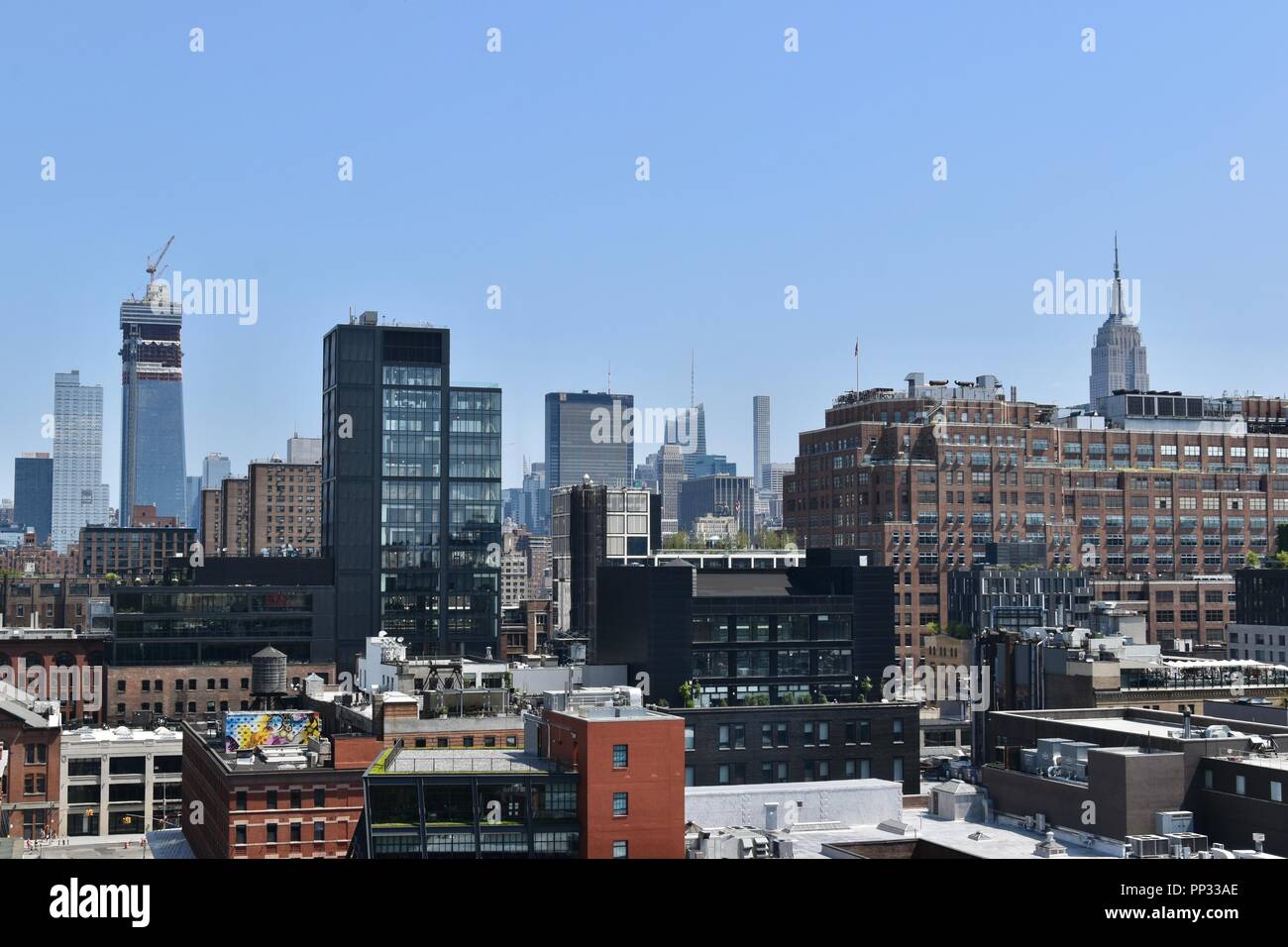 View of the Manhattan skyline as seen from the iconic High Lien aerial ...