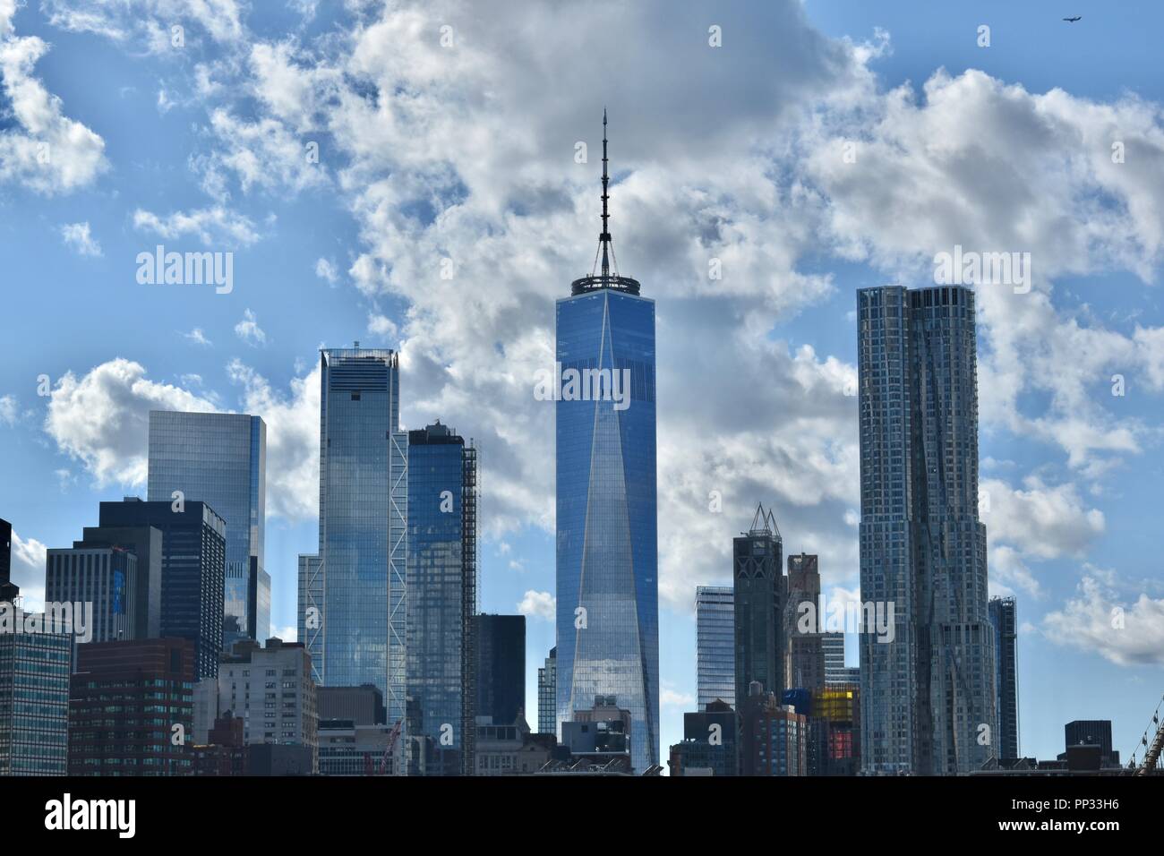 View of the Manhattan skyline as seen from the iconic High Lien aerial ...