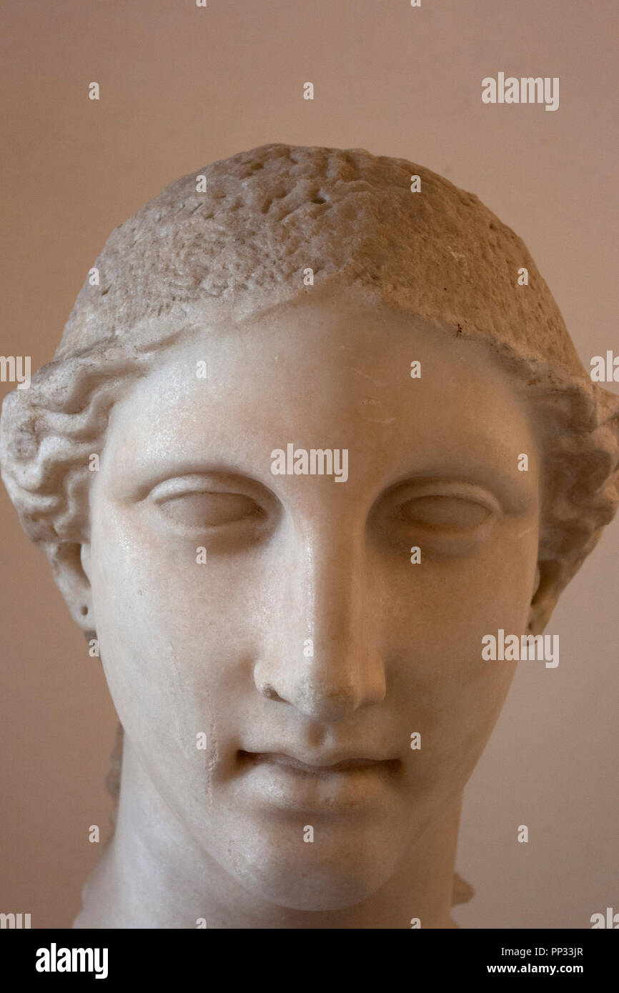 Athena bust hi-res stock photography and images - Alamy