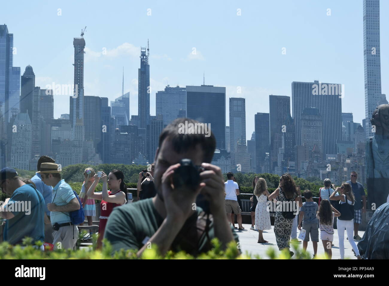 The view from atop the MET (Metropolitan Museum of Art) of the Midtown ...