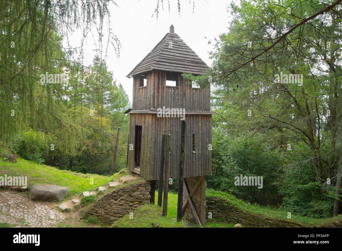 Wooden wooden buildings hi-res stock photography and images - Alamy