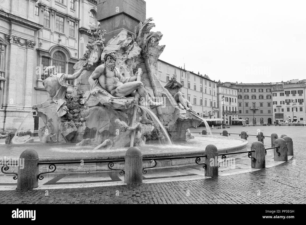 Empty piazza navona Black and White Stock Photos & Images - Alamy