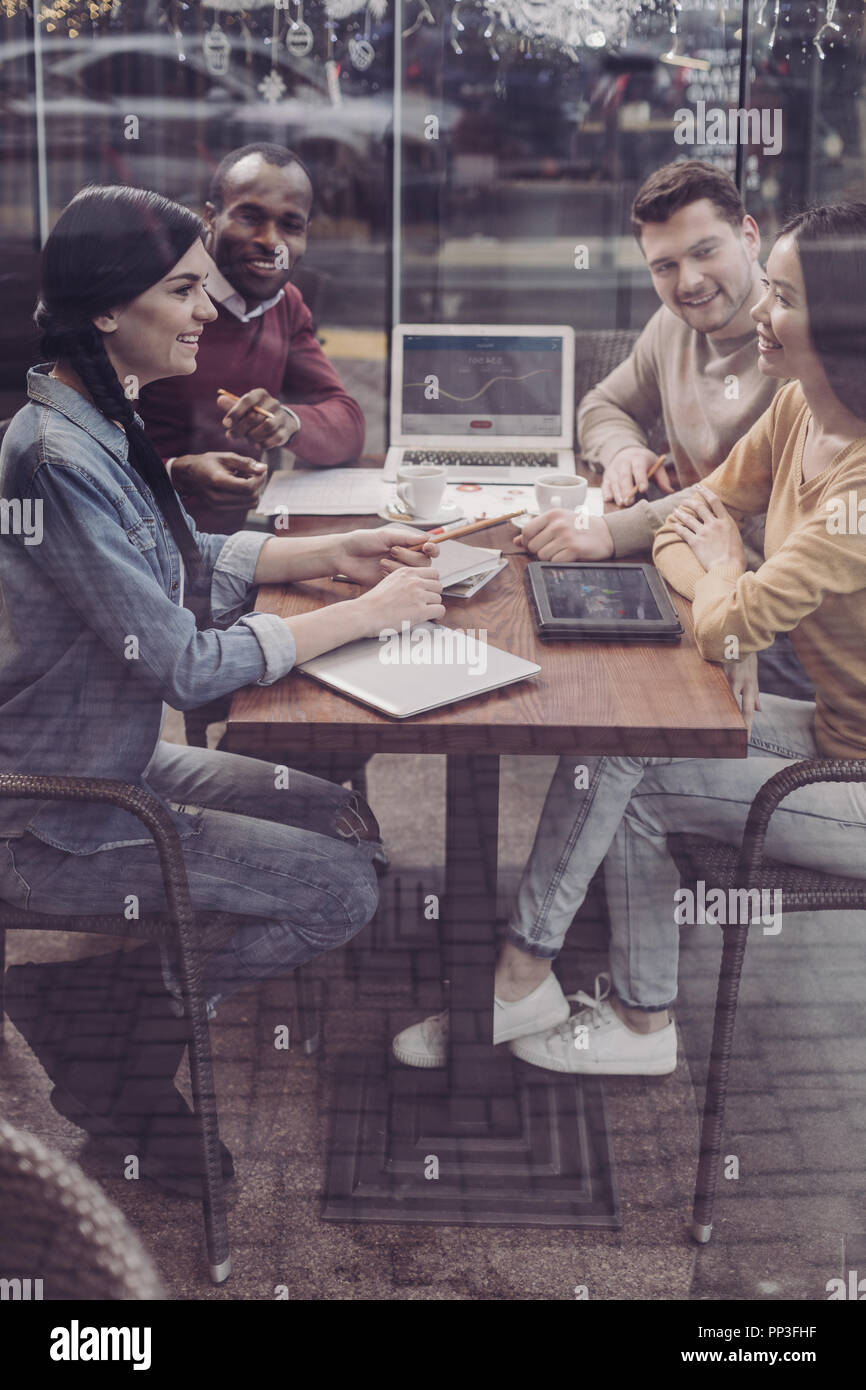 Communication cooperation hi-res stock photography and images - Alamy