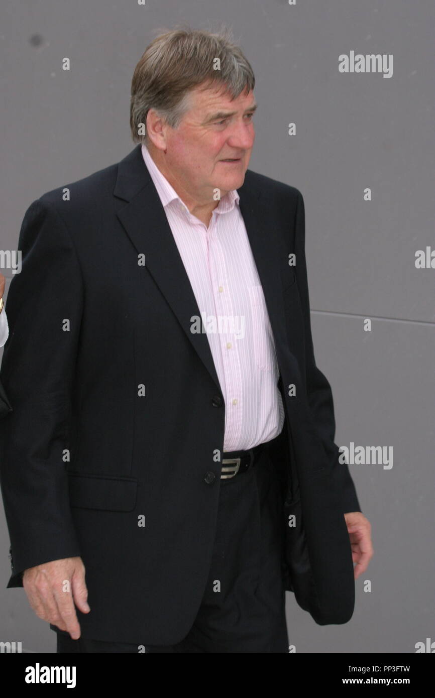 Liverpool,Uk Brookside stars attend reunion party credit Ian ...